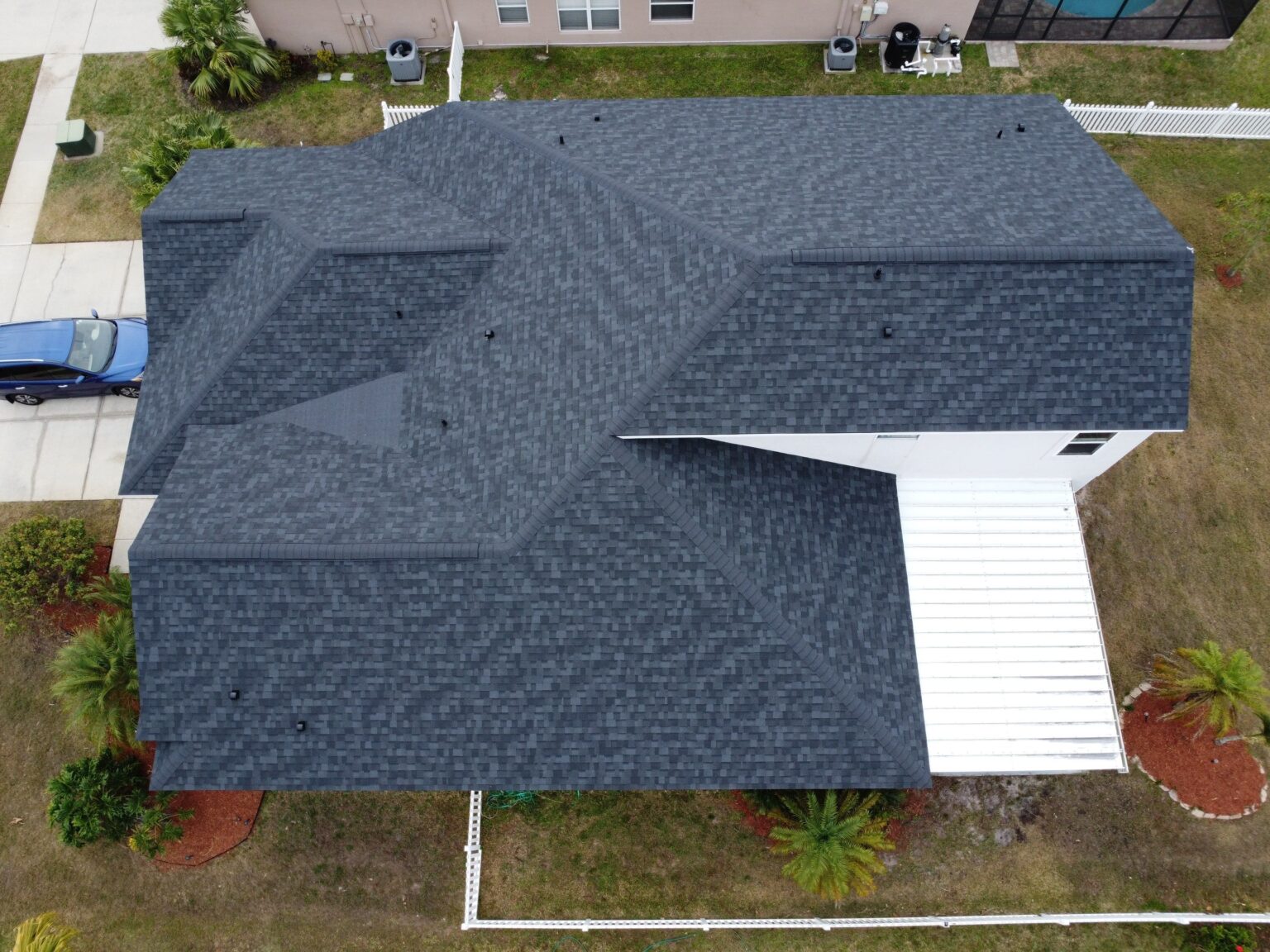 Choosing The Best Black Shingles For Your Roof | Steadfast Roofing